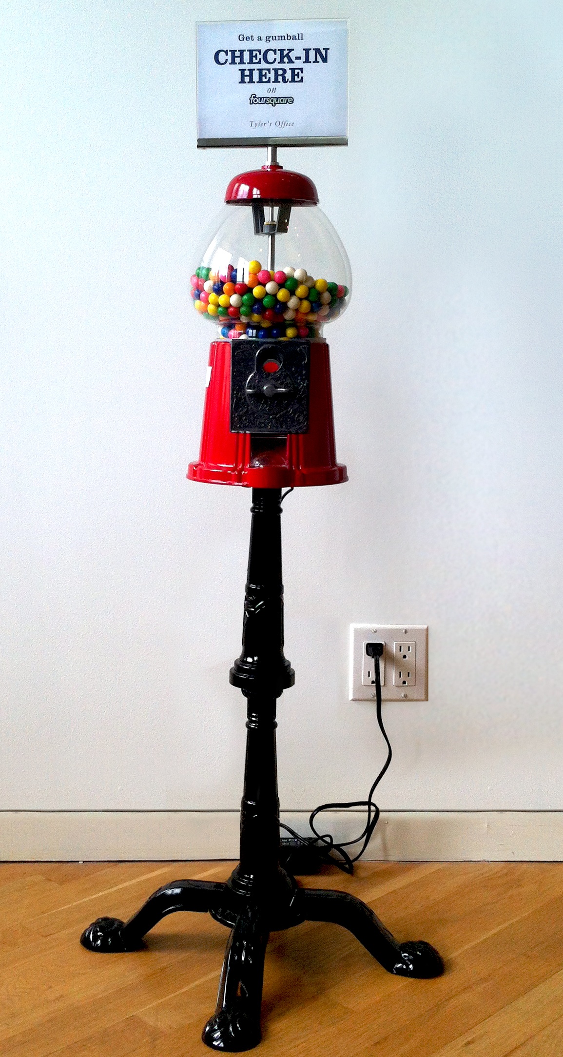Check ‘N Chew: Foursquare-enabled Gumball Machine | Digi International